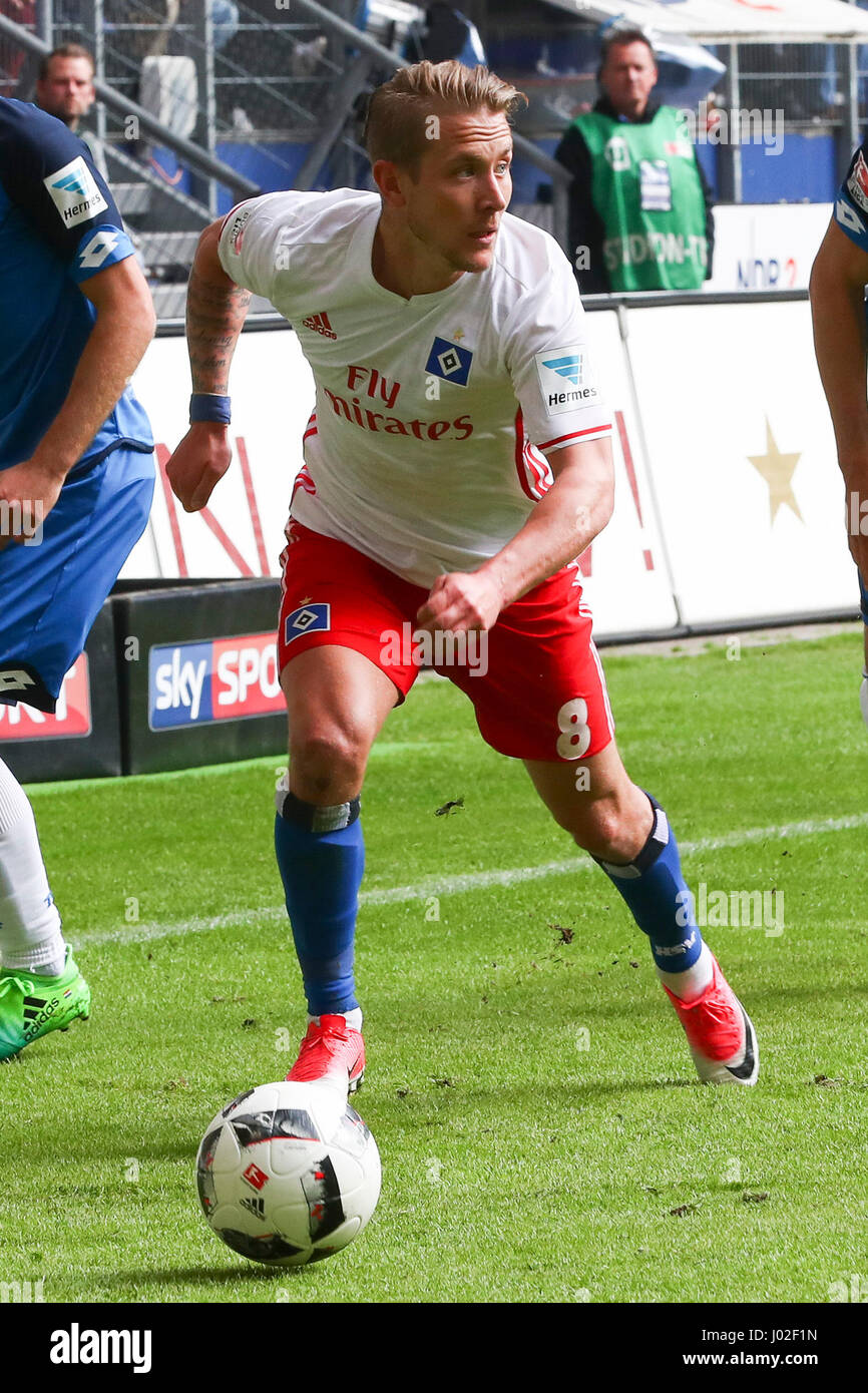 Hamburg, Germany. 08th Apr, 2017. Hamburg's Lewis Holtby in action ...