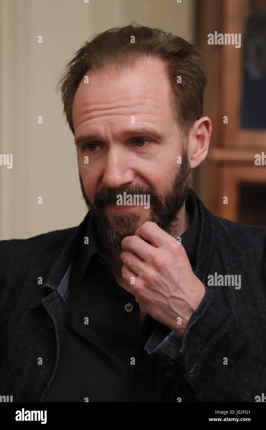 Ralph Fiennes Actor High Resolution Stock Photography and Images - Alamy