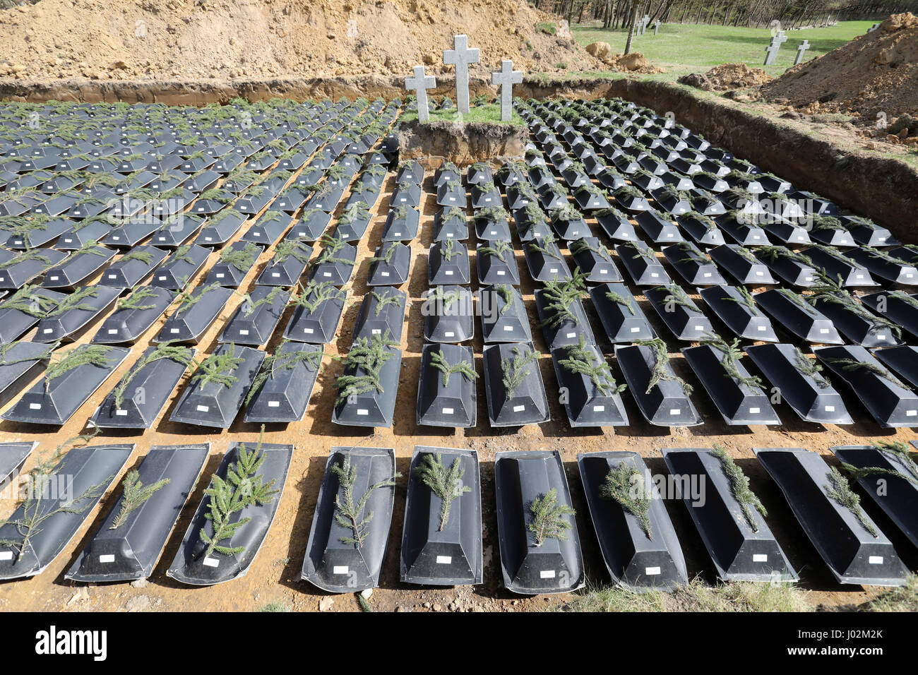Stare Czarnowo, Poland. 6th Apr, 2017. The German War Graves Commission ...
