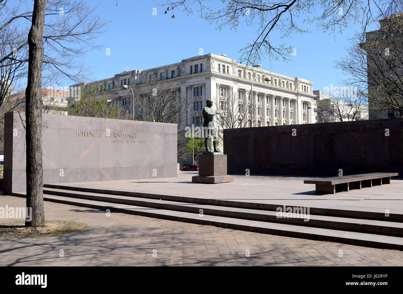 General pershing statue hi-res stock photography and images - Alamy
