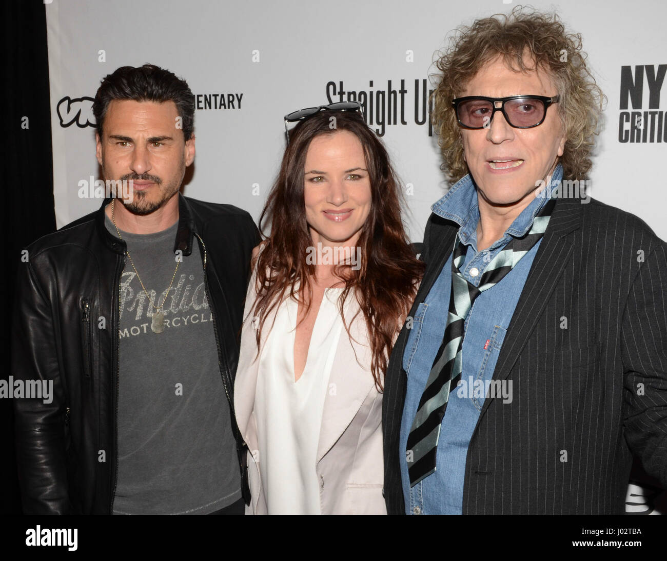 Brad Wilk, Juliette Lewis and Mick Rock arrive for the Premiere Of ...