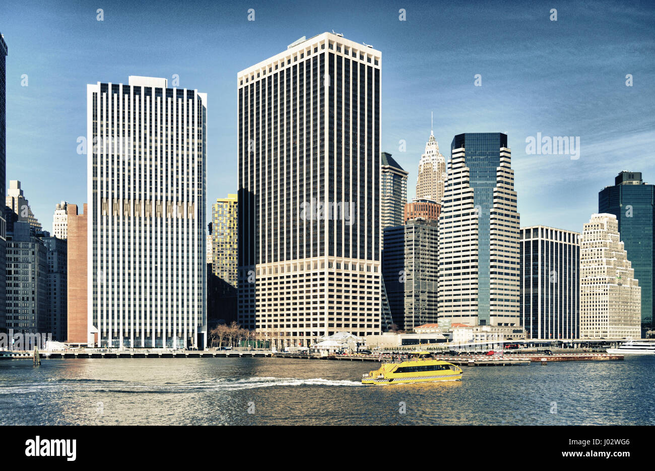 HDR view of Lower Manhattan at sunny day Stock Photo - Alamy