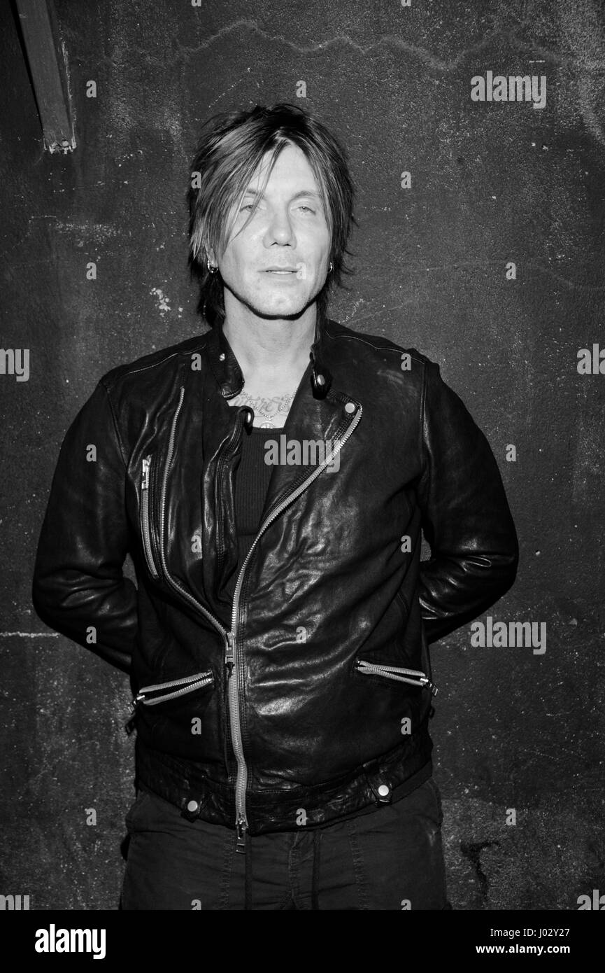 Johnny rzeznik Black and White Stock Photos & Images - Alamy