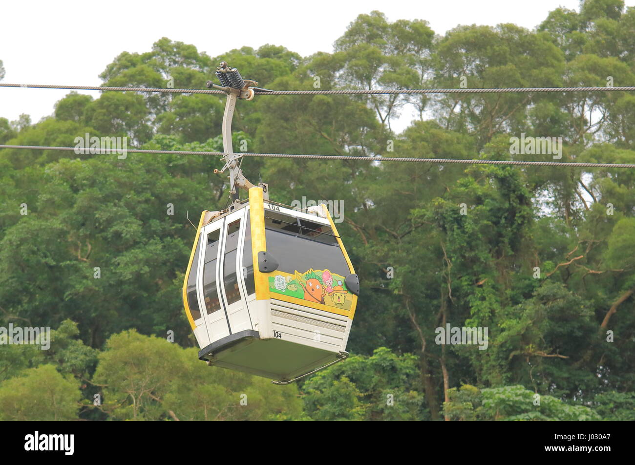 Gondola lift system hi-res stock photography and images - Alamy