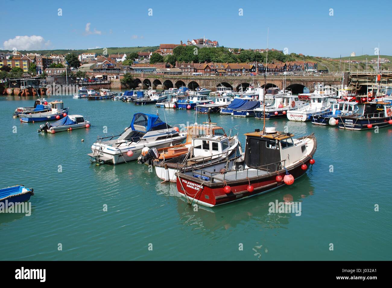 Folkestone kent harbour hi-res stock photography and images - Alamy