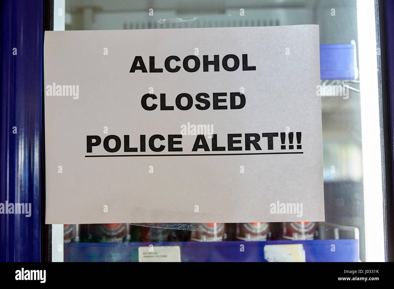 Alcohol closed Police alert sign, Vanuatu Stock Photo - Alamy