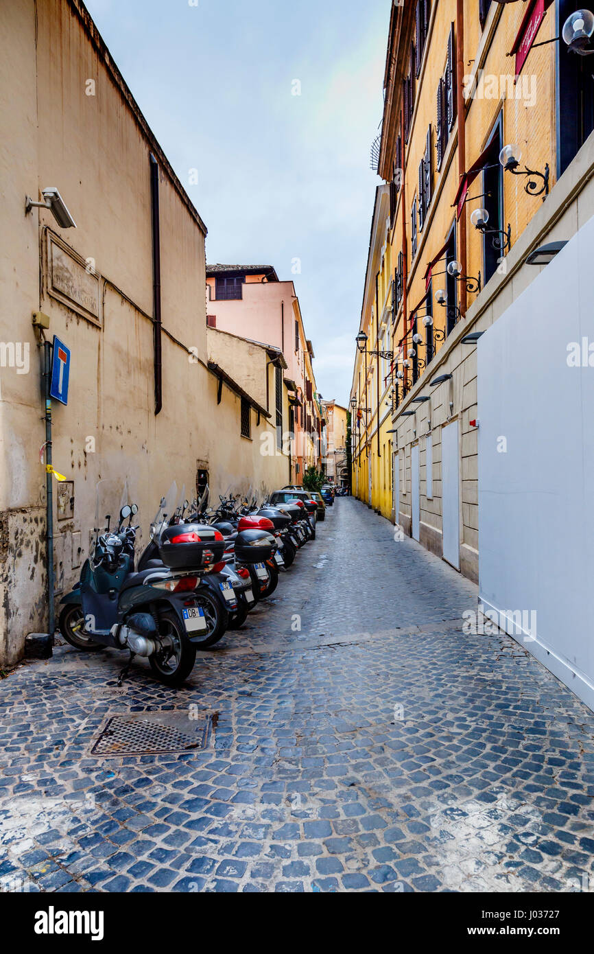 Narrow streets in Florence.Italy Stock Photo - Alamy