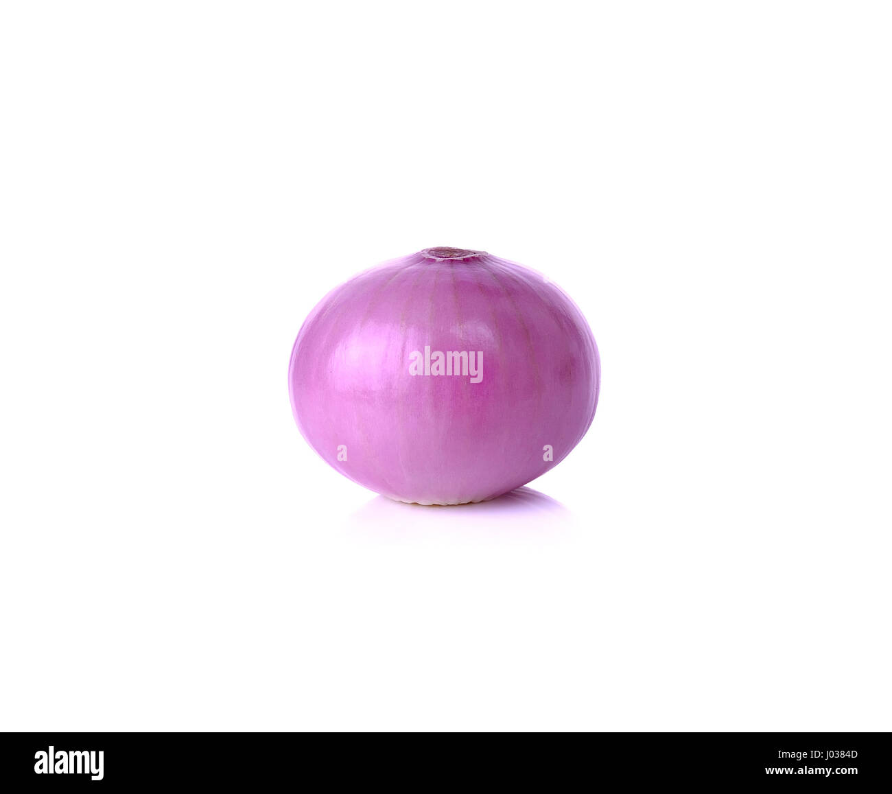 Shallots on isolated white hi-res stock photography and images - Alamy