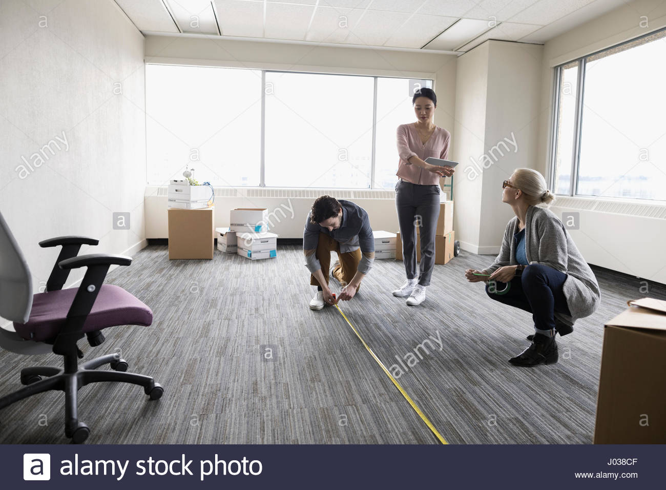 Measure horizontal business hi-res stock photography and images - Alamy
