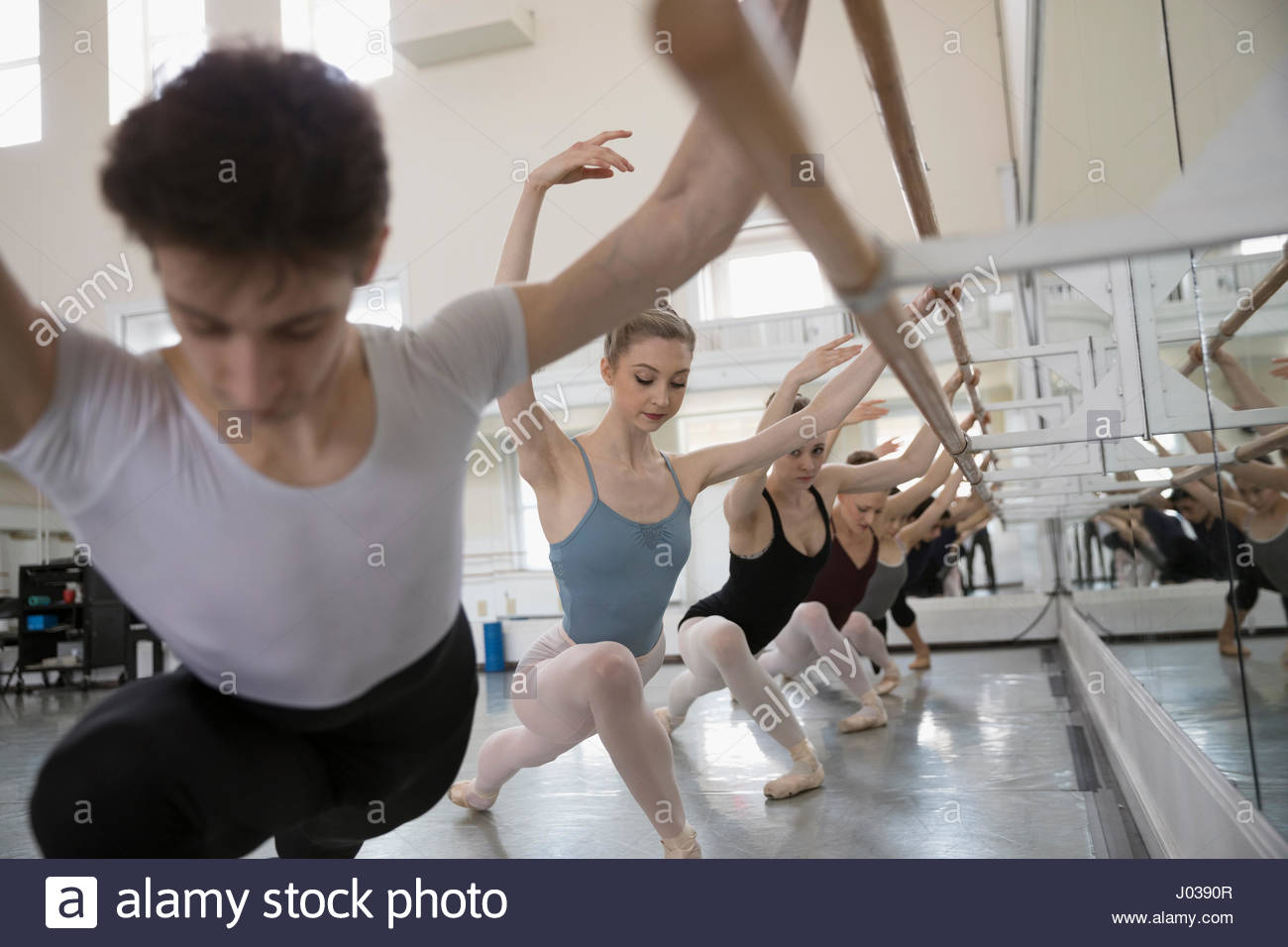 Repetition ballet hi-res stock photography and images - Alamy