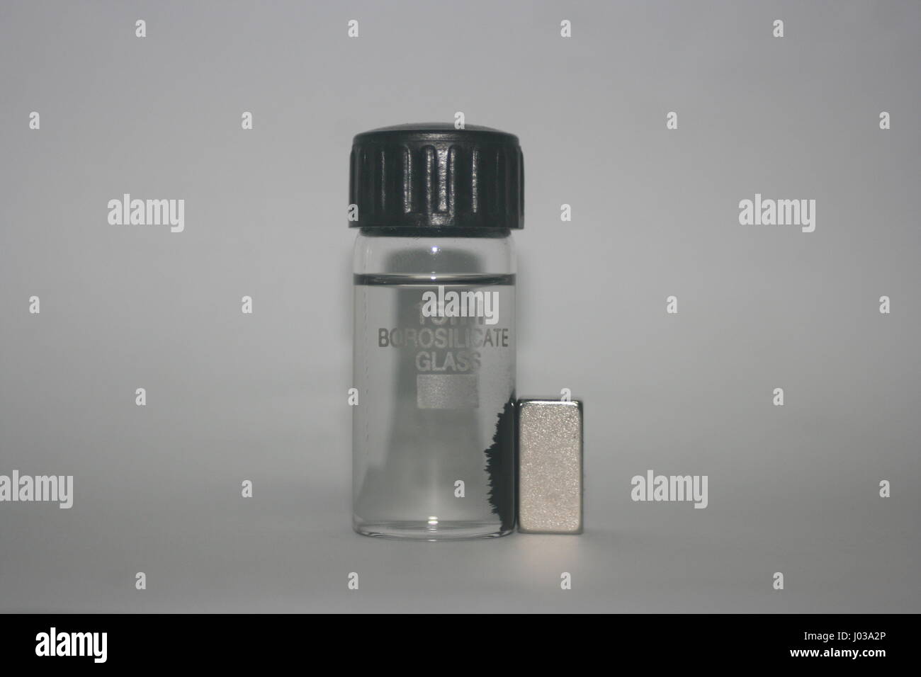 Magnetic nano particles hi-res stock photography and images - Alamy