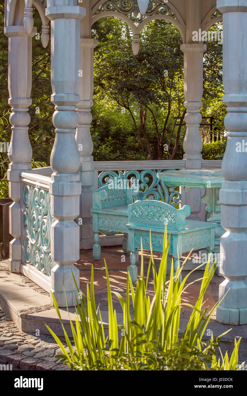 Chairs and table inside alcove Stock Photo - Alamy