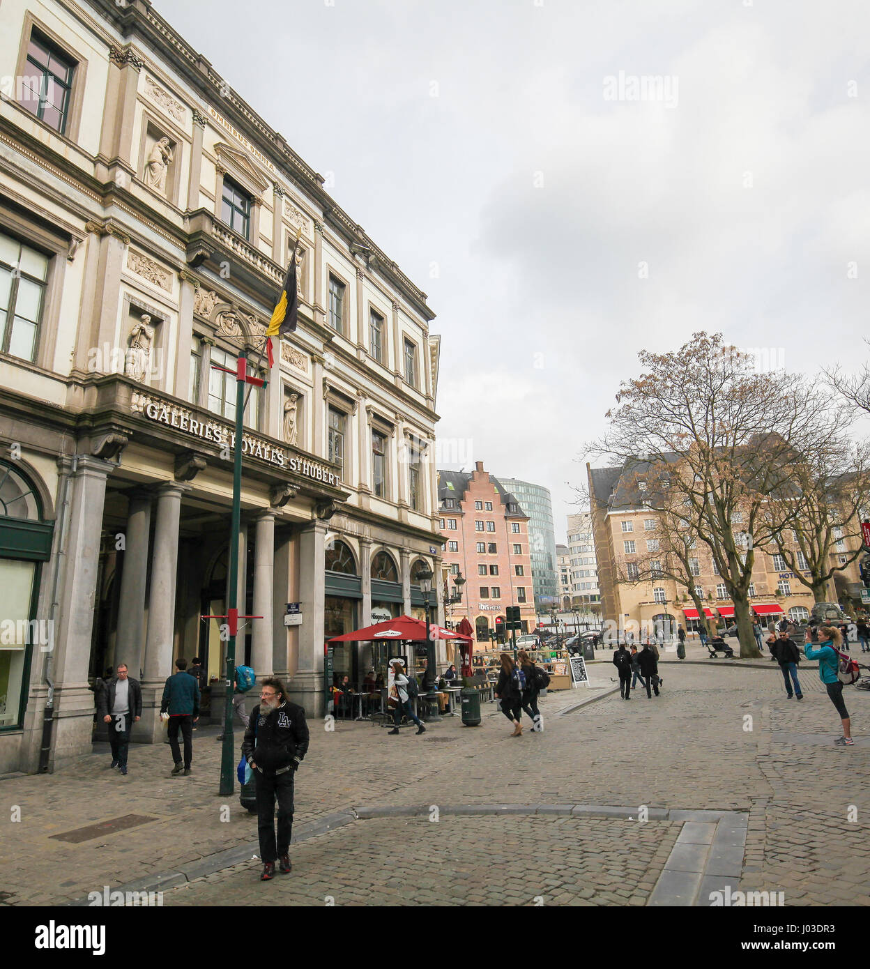 The Galeries Royales Saint-Hubert (French) or Koninklijke Sint ...