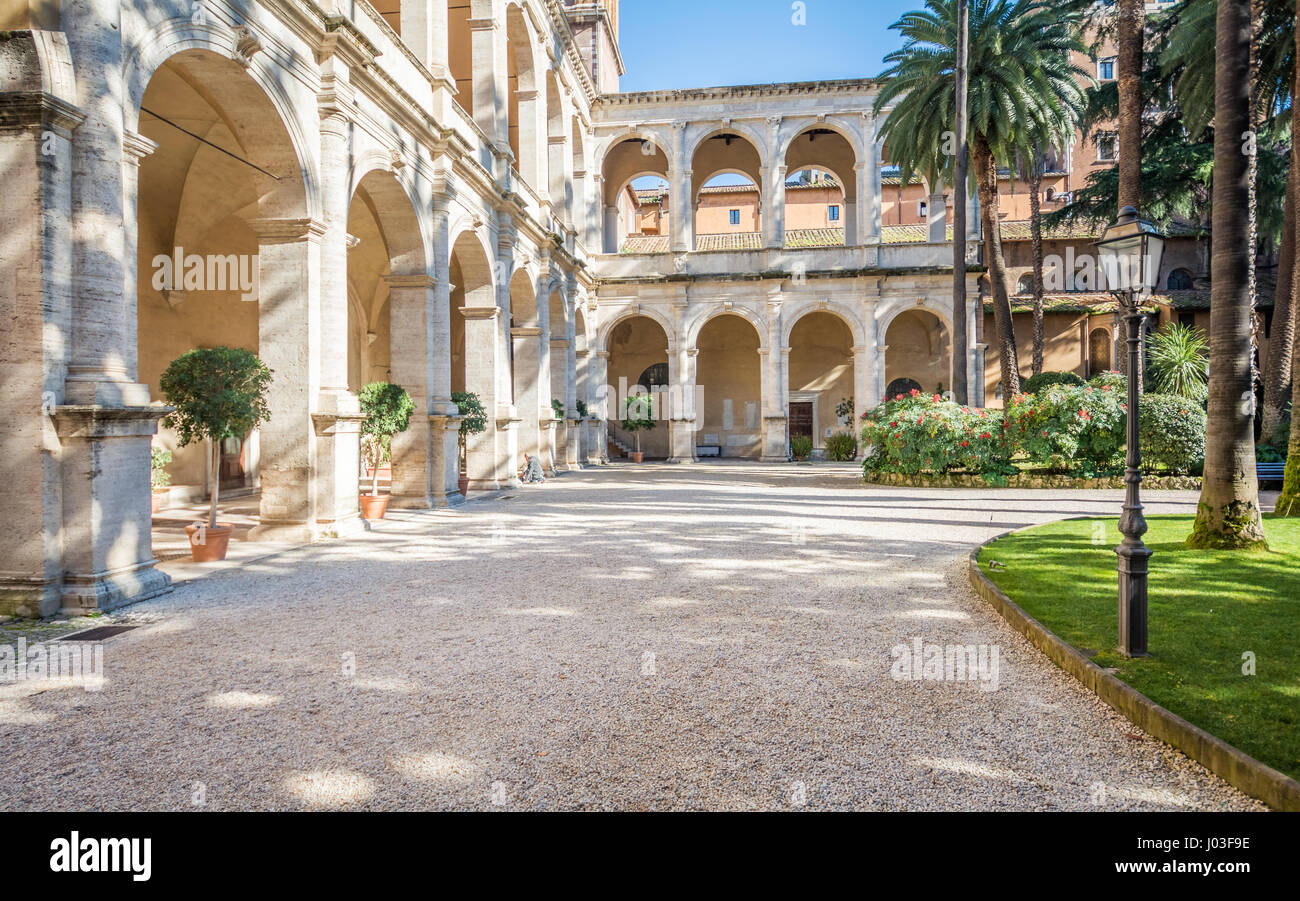 Palazzo venezia museum rome hi-res stock photography and images - Alamy