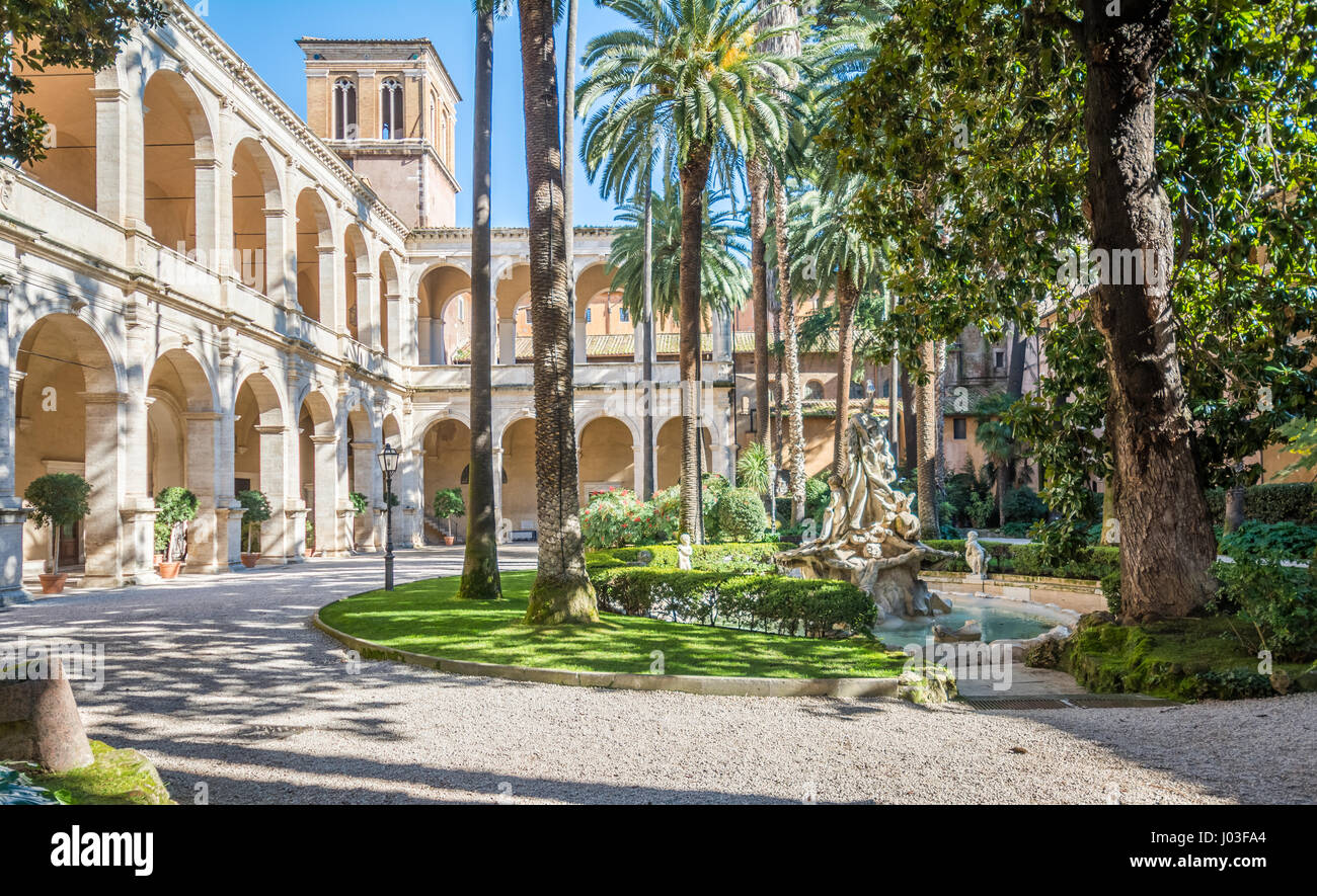Palazzo venezia museum rome hi-res stock photography and images - Alamy