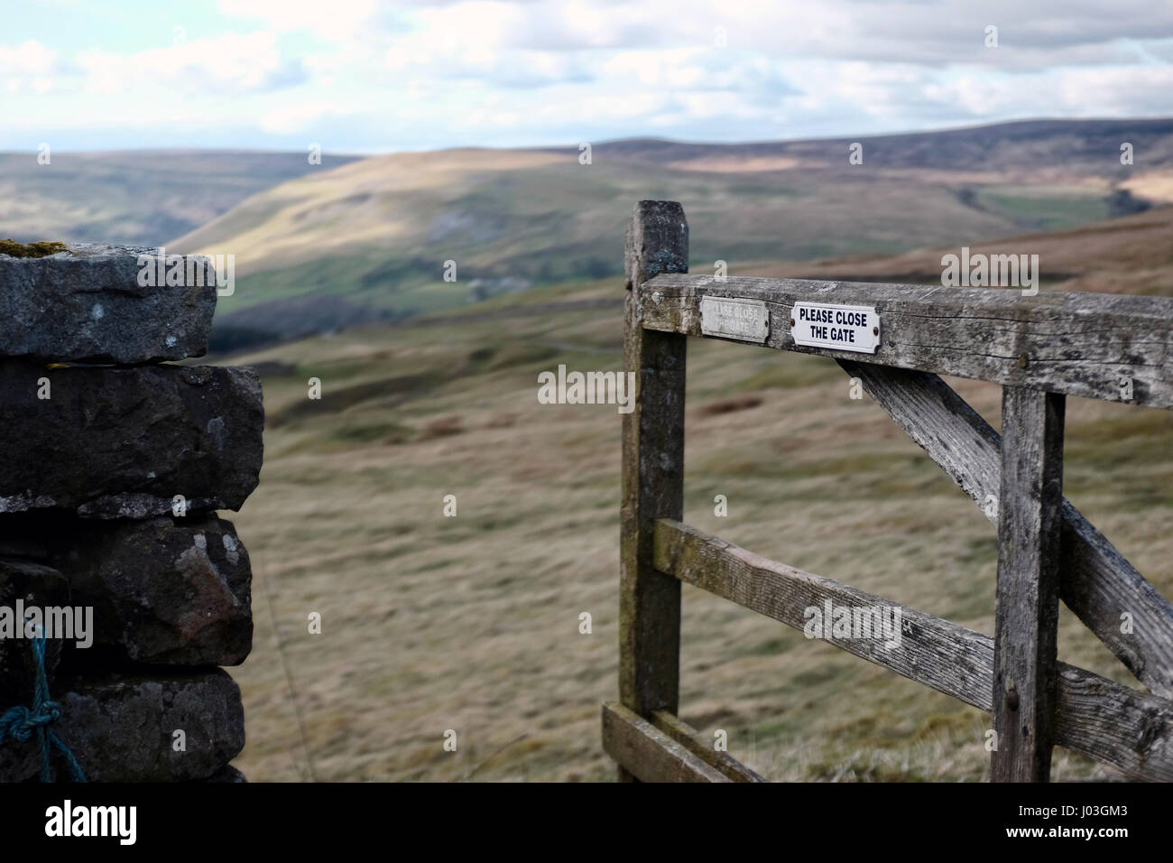 Farmers gate sign hi-res stock photography and images - Alamy