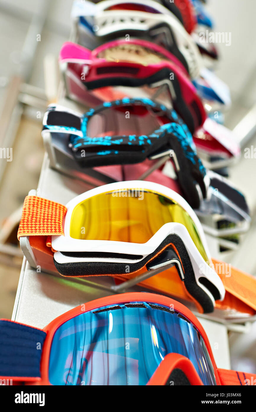 Goggles store hi-res stock photography and images - Alamy