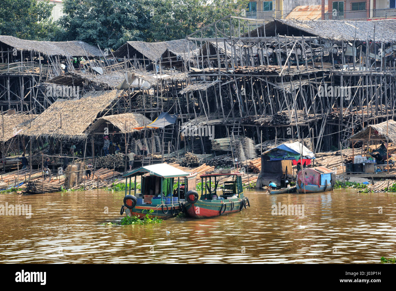 Mekong river pollution hi-res stock photography and images - Alamy