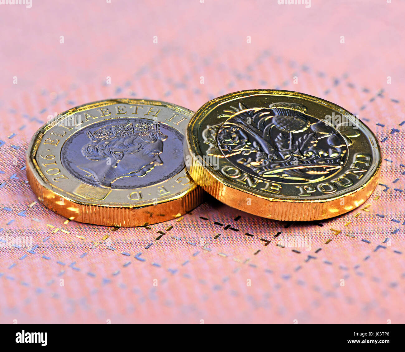 Two New British One Pound Coins Stock Photo Alamy