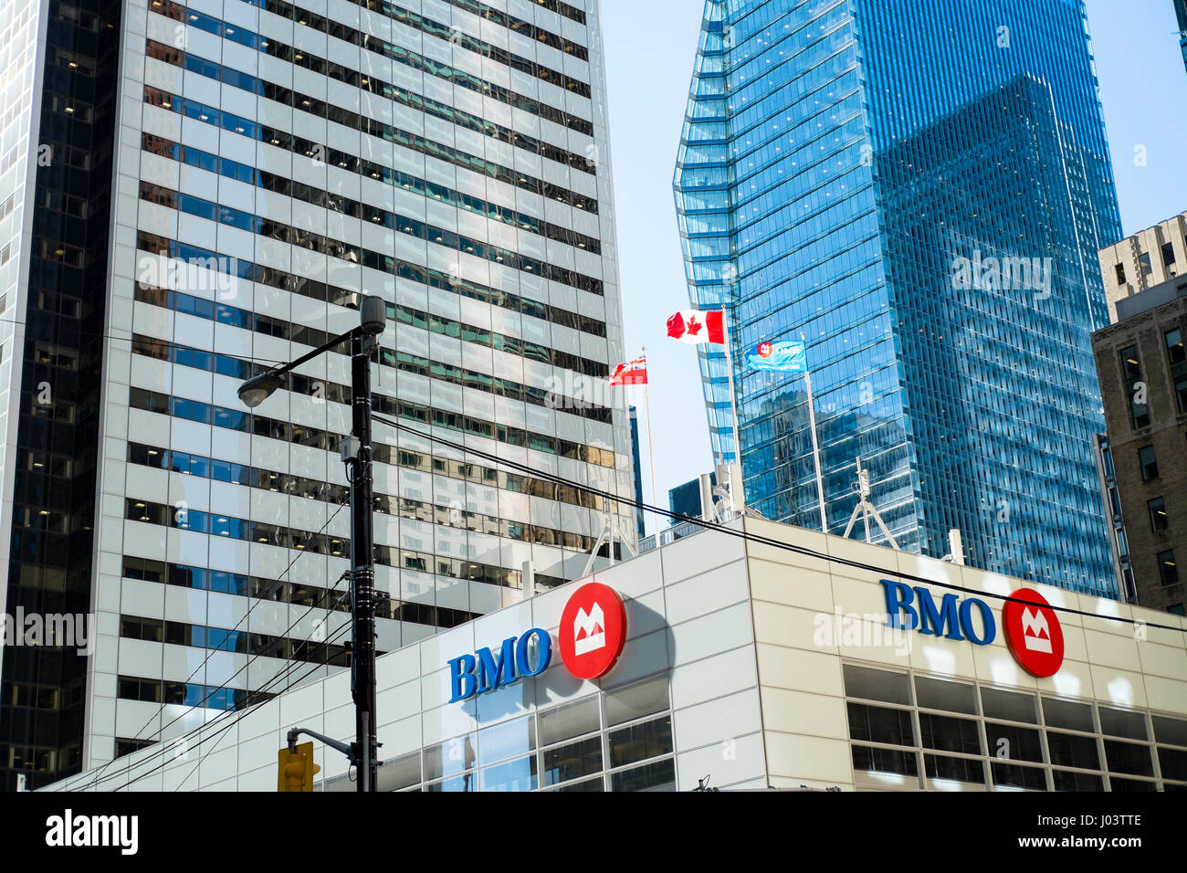Bmo tower toronto downtown hi-res stock photography and images - Alamy