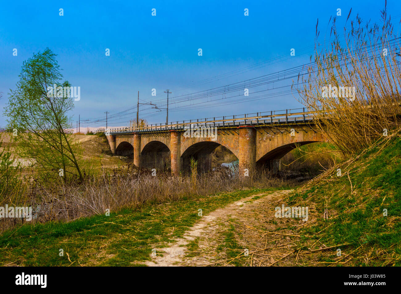 Bridge hills rural hi-res stock photography and images - Alamy