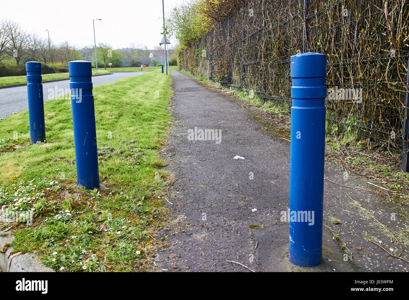 Security bollards hi-res stock photography and images - Alamy