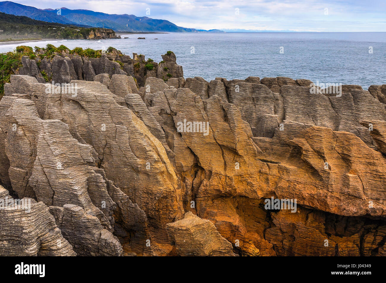 Pancake rocks in Punakaiki on the West Coast of New Zealand Stock Photo ...