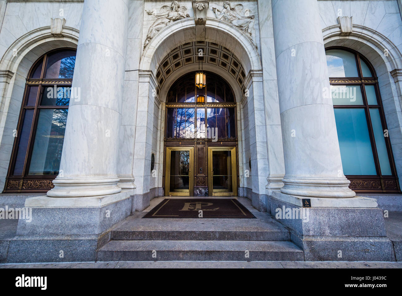 Facade of a historic building in Philadelphia, Pennsylvania Stock Photo ...