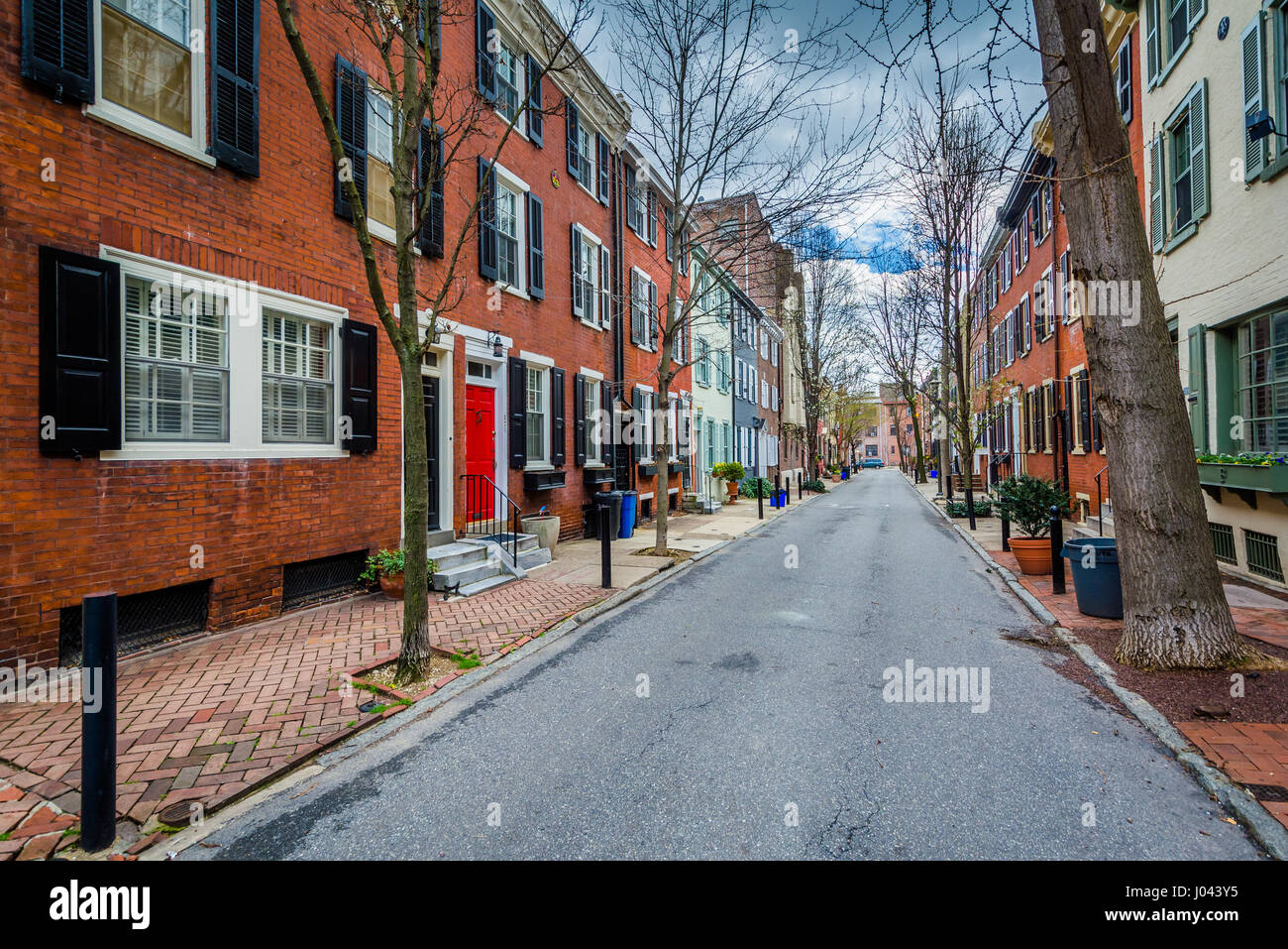 Street and row houses in Center City, Philadelphia, Pennsylvania Stock ...