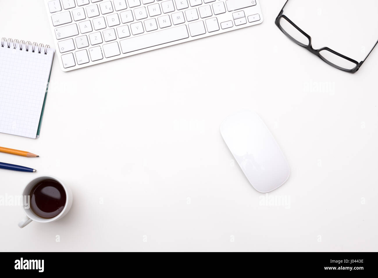 Empty work desk hi-res stock photography and images - Alamy