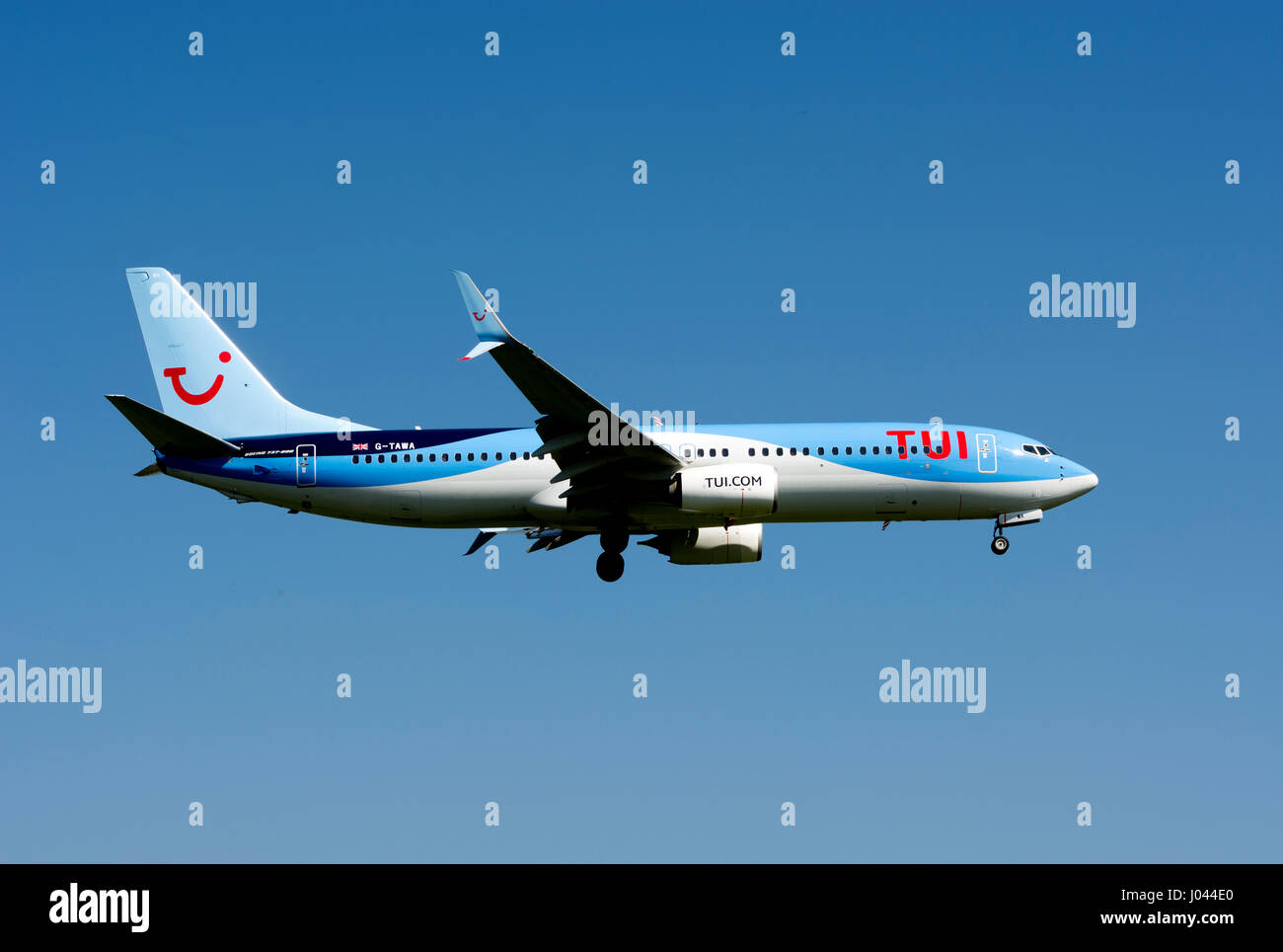 Tui livery hi-res stock photography and images - Alamy