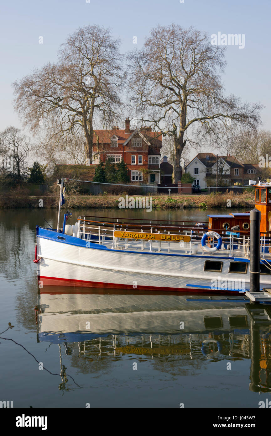 UK, England, Surrey, Kingston upon Thames river scene Stock Photo - Alamy