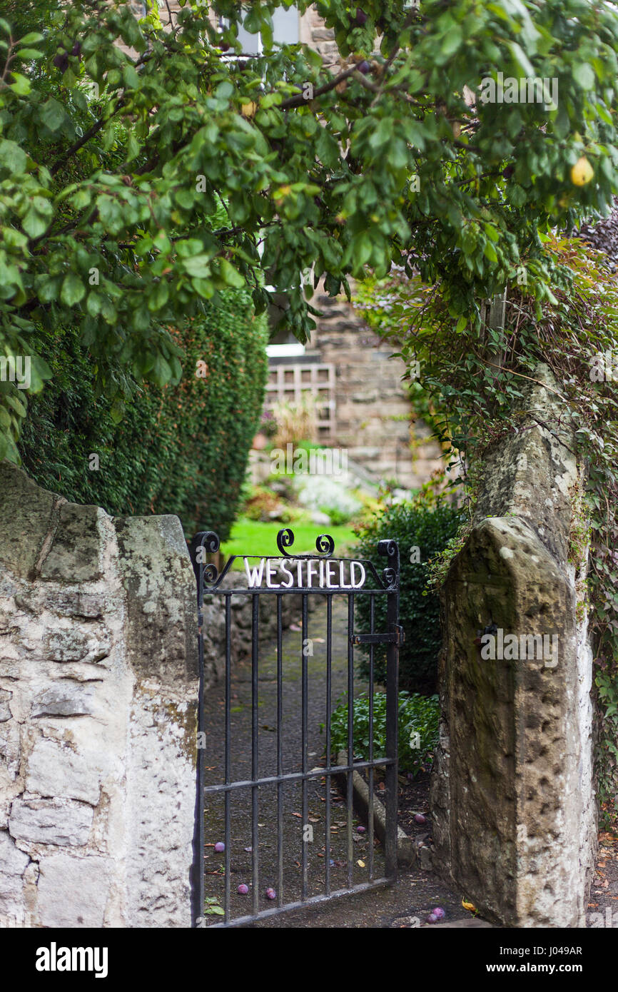 Inset in stone hi-res stock photography and images - Alamy