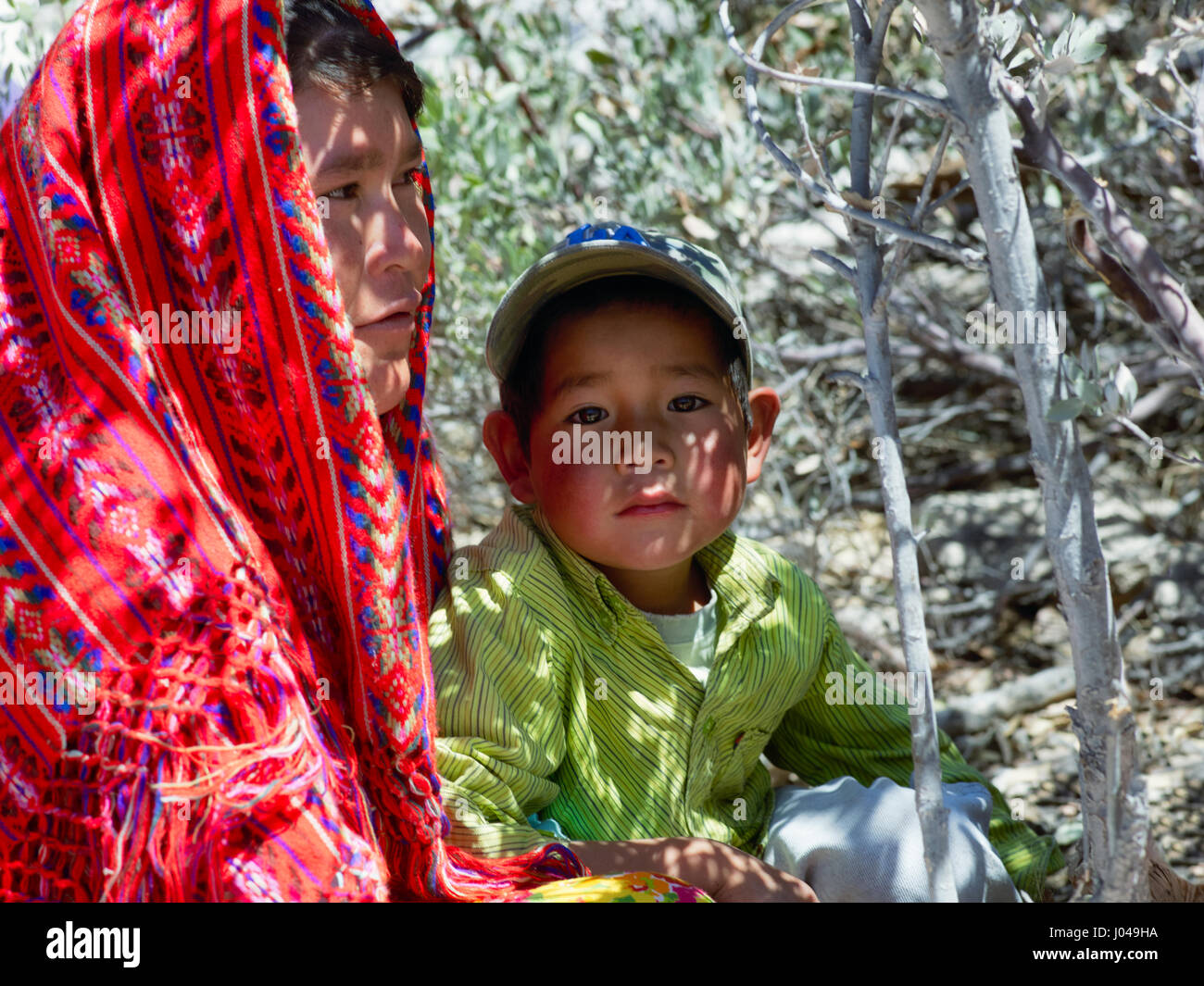 Tarahumara native woman with her child. April 28, 2011 - Creel ...
