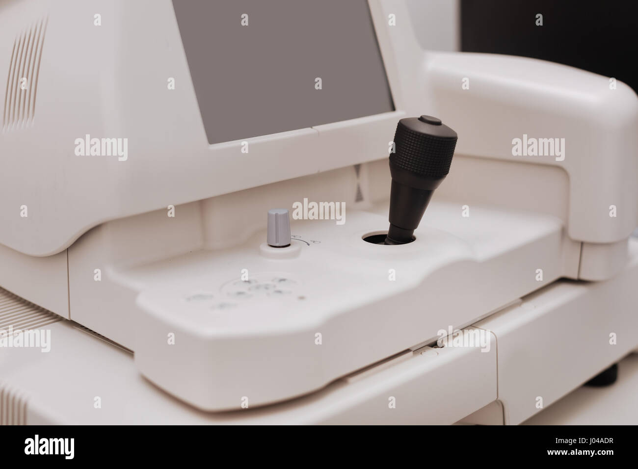 Vision testing device hi-res stock photography and images - Alamy