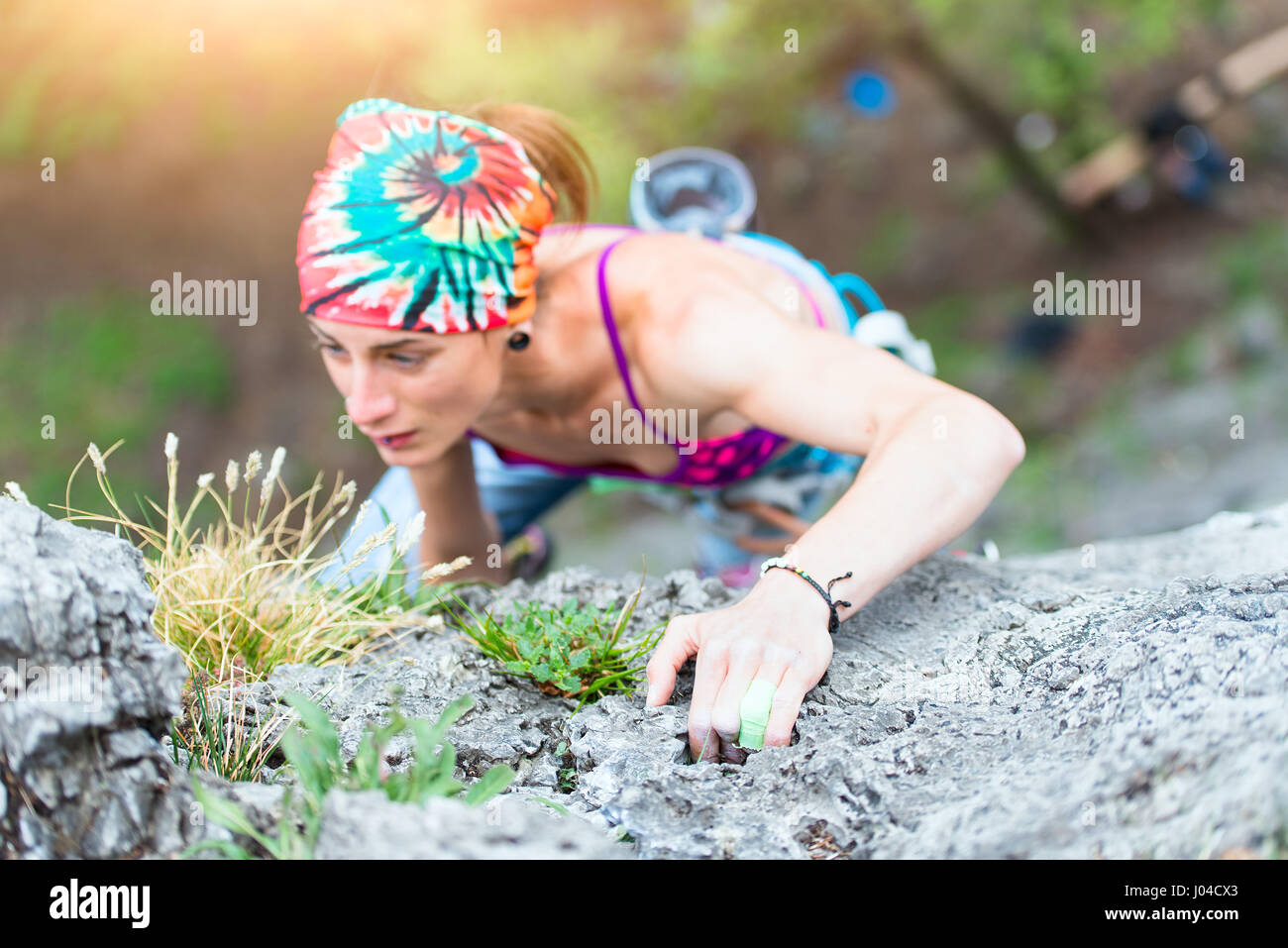 Hand climber woman during a passage of fifth grade Stock Photo - Alamy