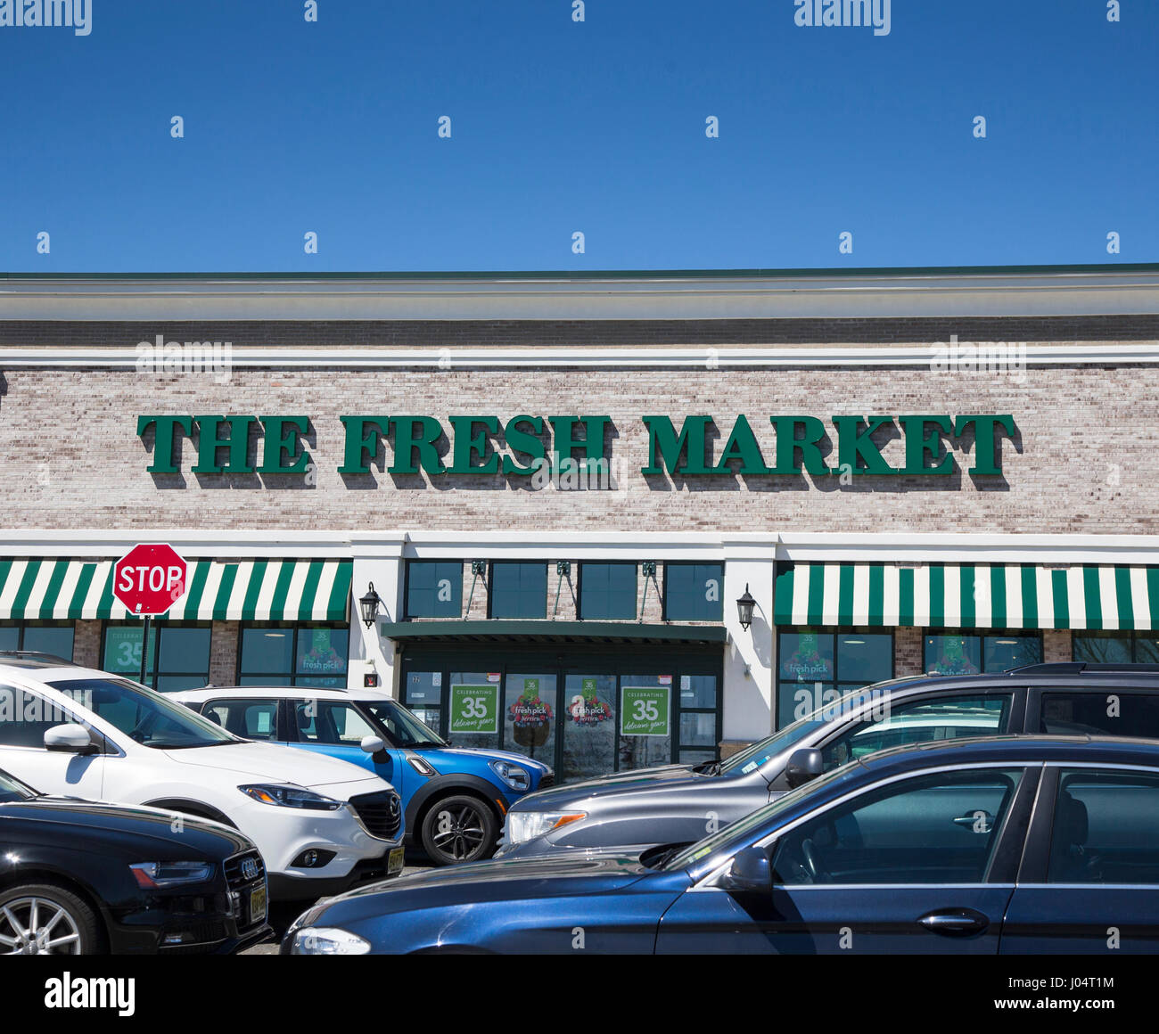 The Fresh Market grocery store in Montvale, NJ Stock Photo - Alamy