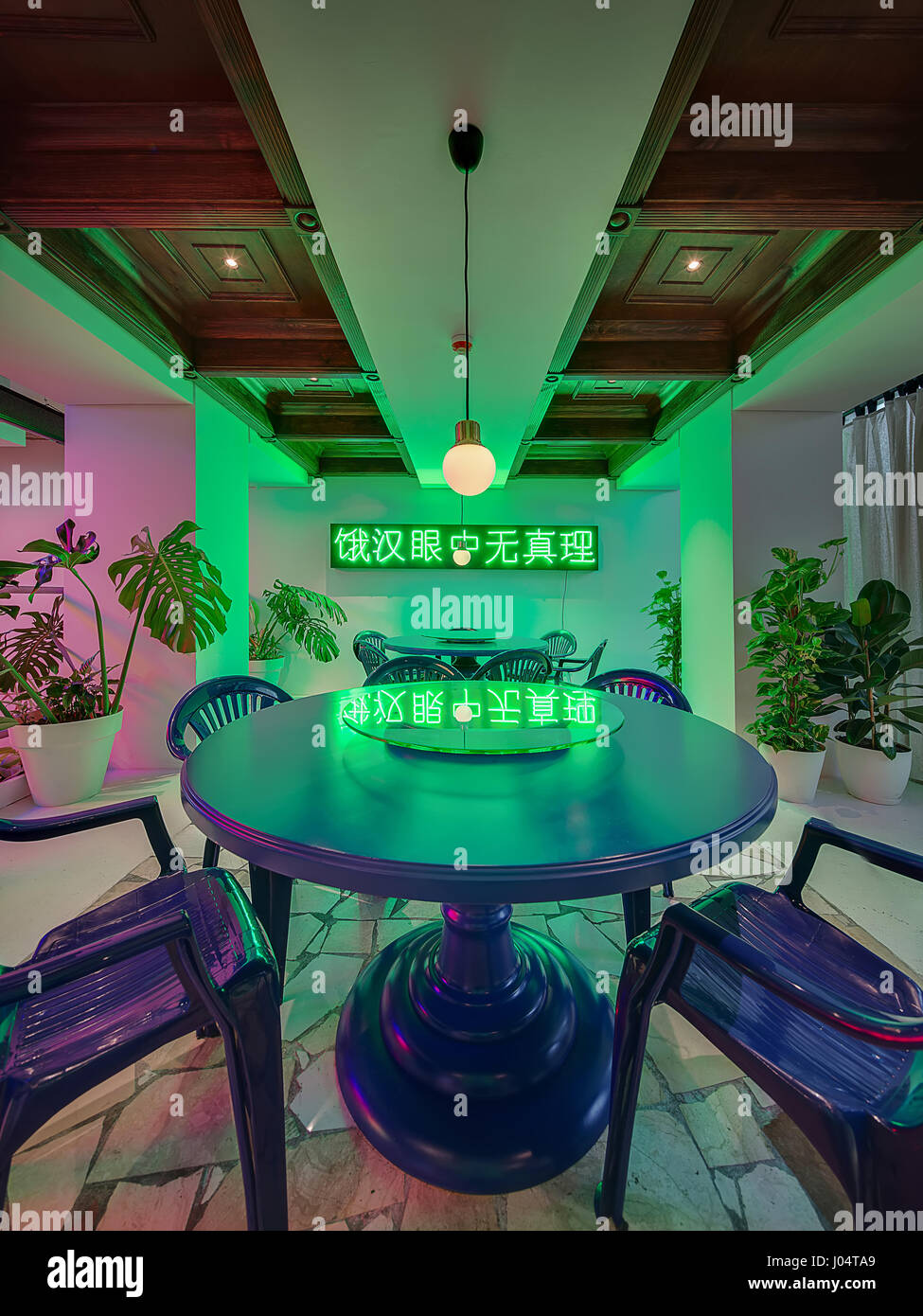 Modern food hall design hi-res stock photography and images - Alamy