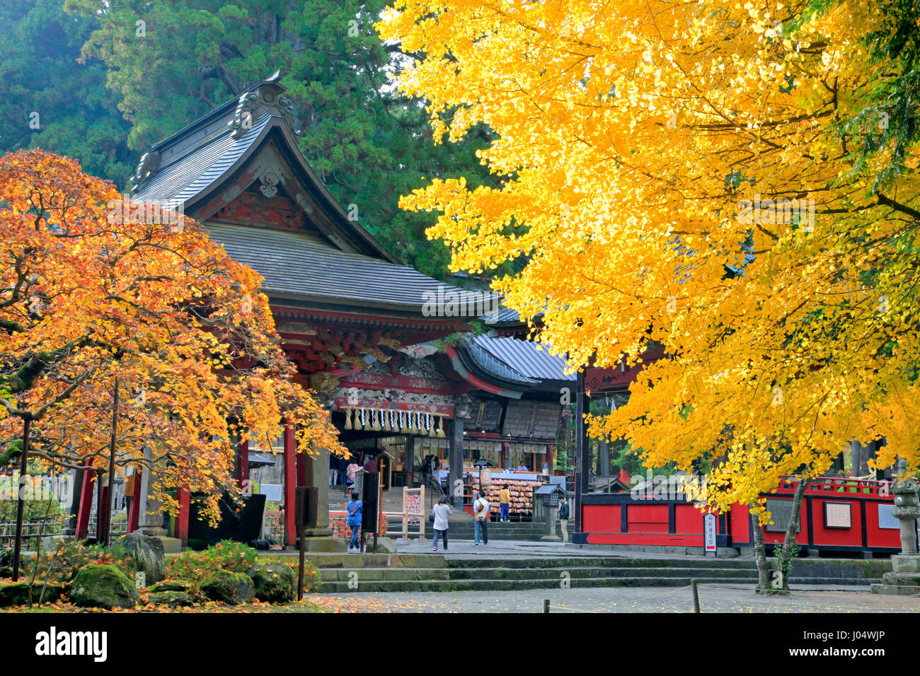 Fuji sengen jinja shrine fujiyoshida hi-res stock photography and ...