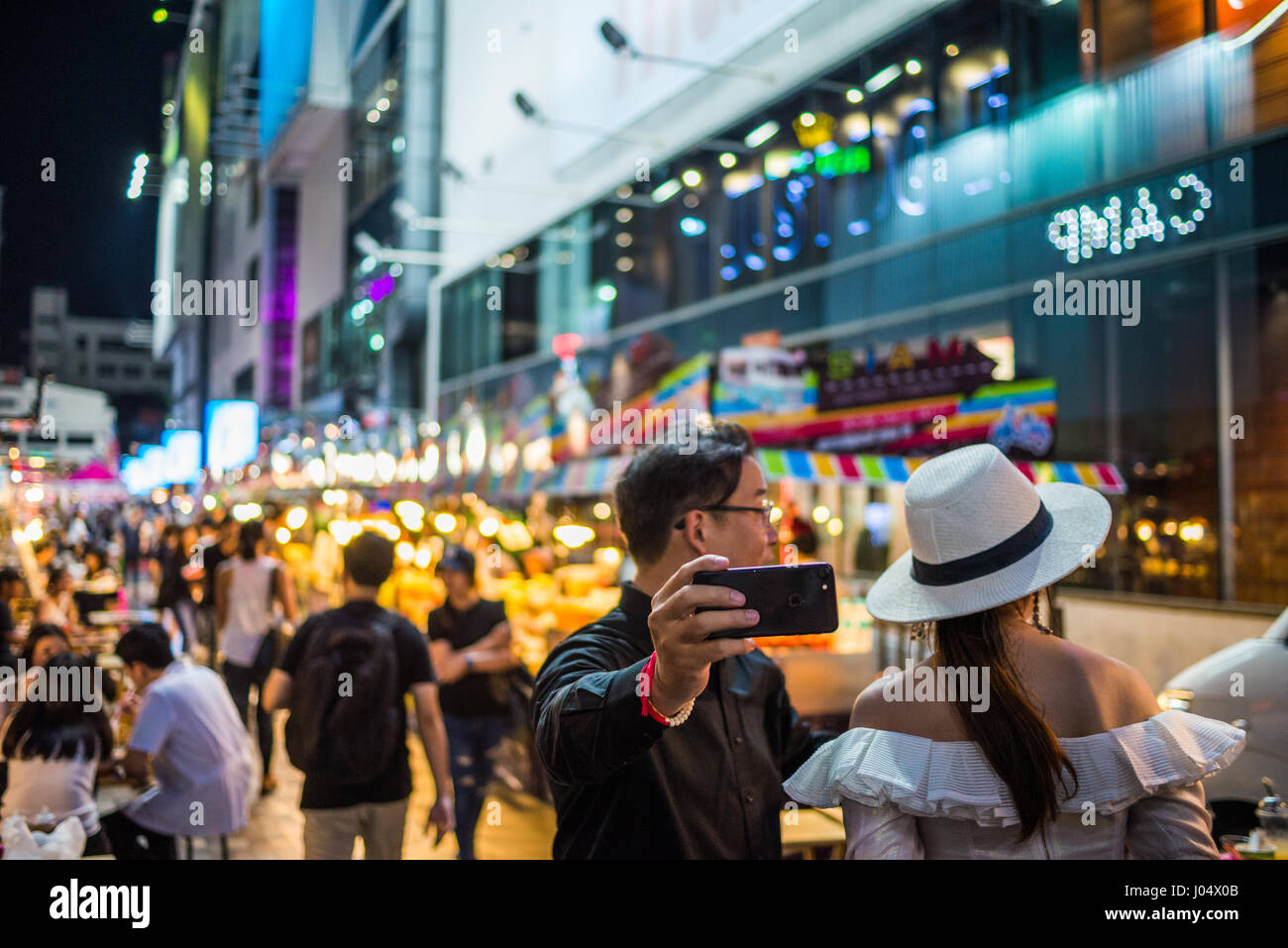 Siam square one shopping mall hi-res stock photography and images - Alamy
