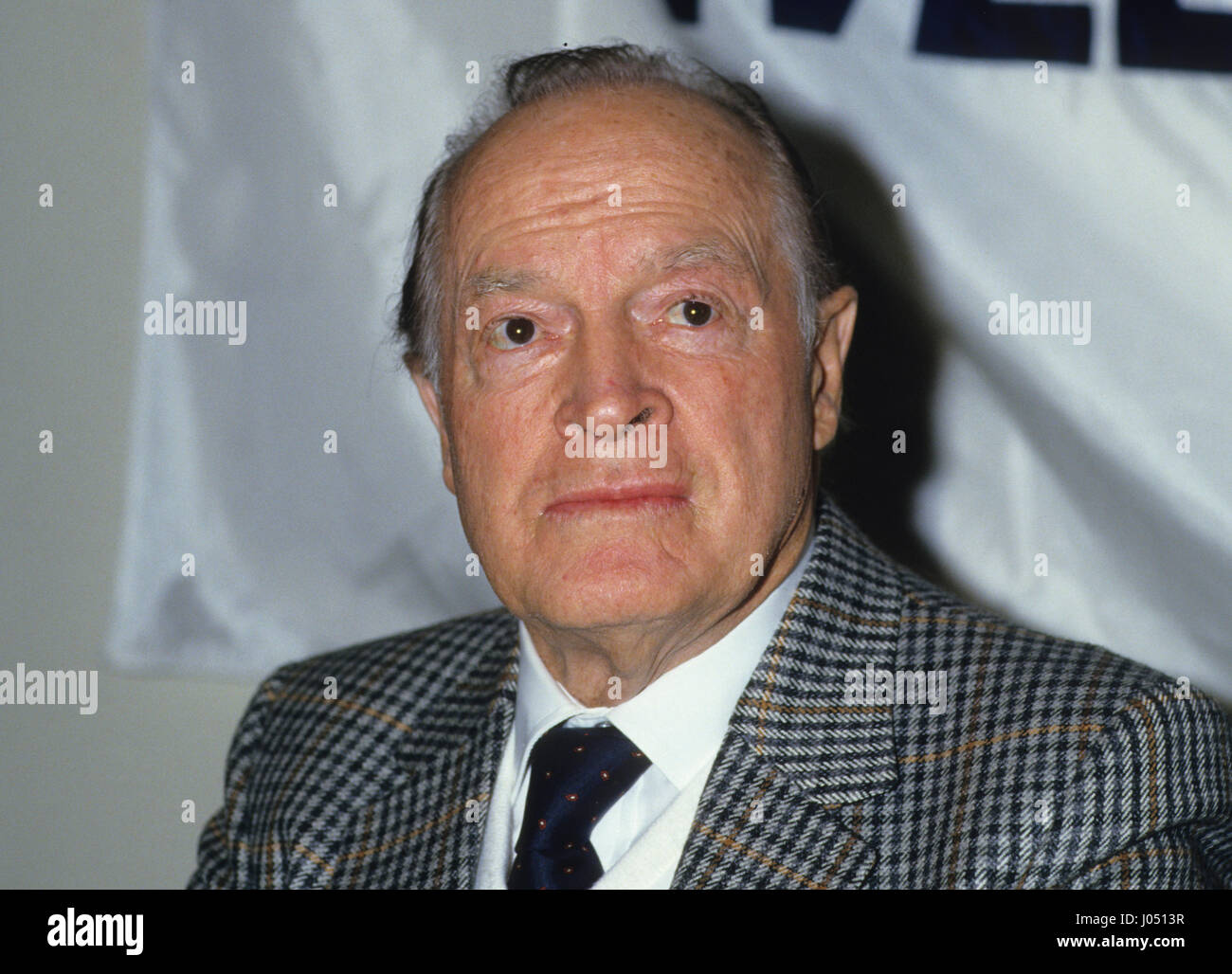 Bob hope actor 1984 hi-res stock photography and images - Alamy