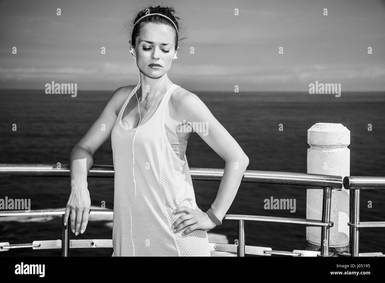 Look Good, Feel great! Portrait of Relaxed young healthy woman in ...