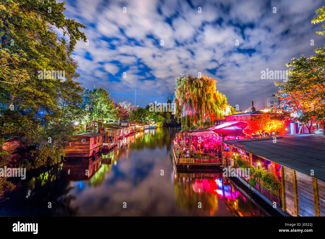 Clubbing berlin hi-res stock photography and images - Alamy
