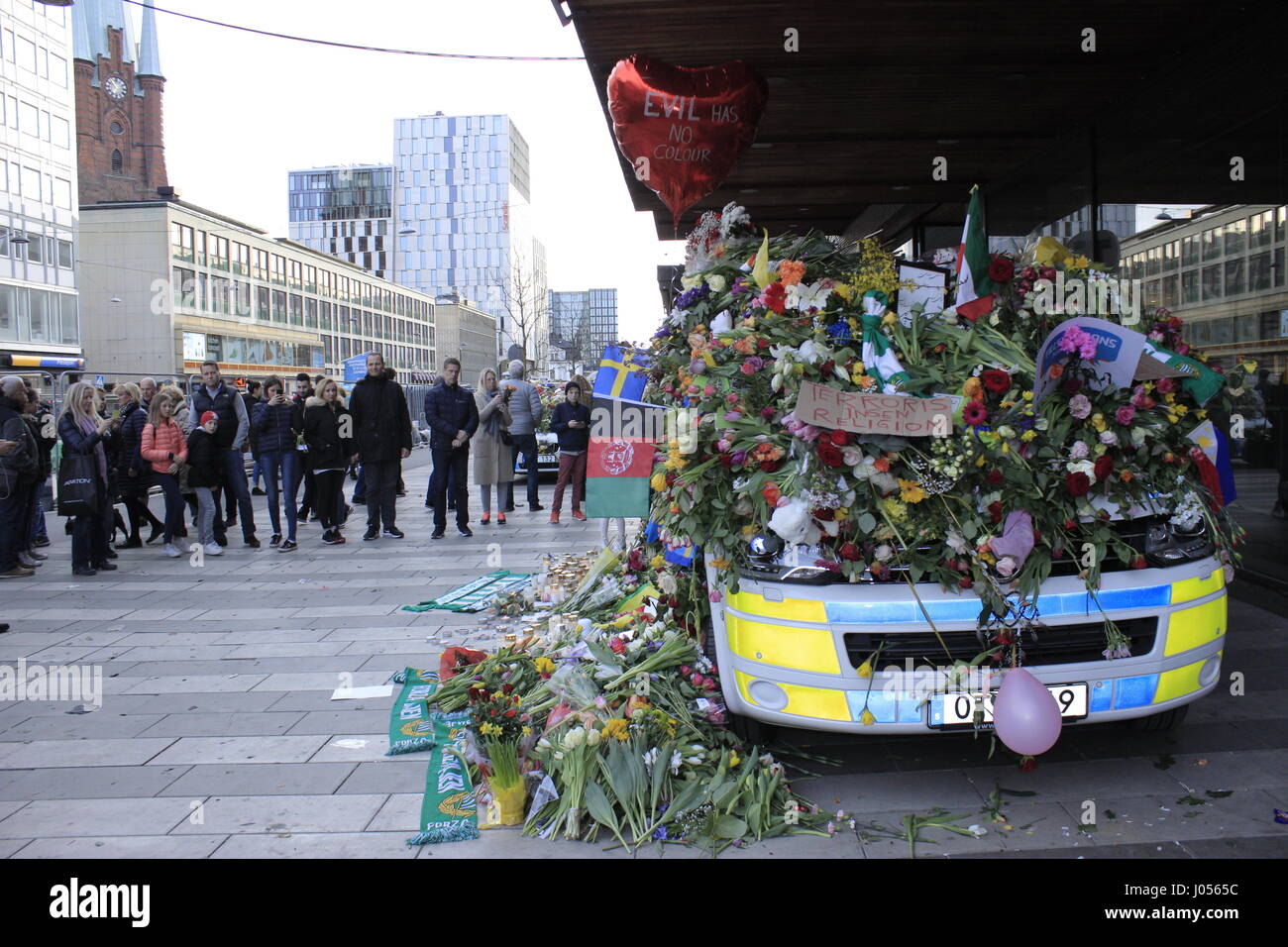 Swedish polis car covered with flowers hi-res stock photography and ...
