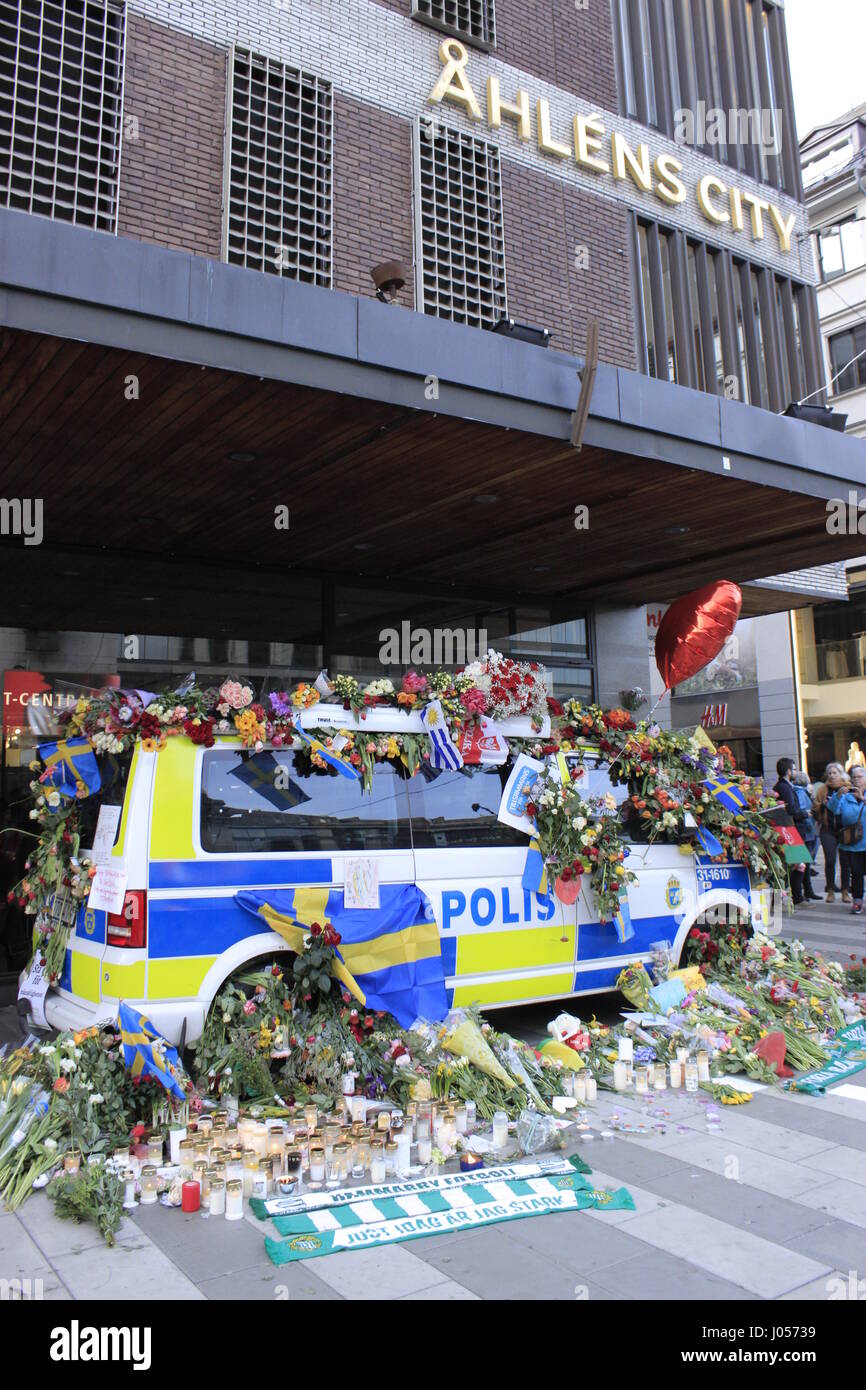 Swedish polis car covered with flowers hi-res stock photography and ...
