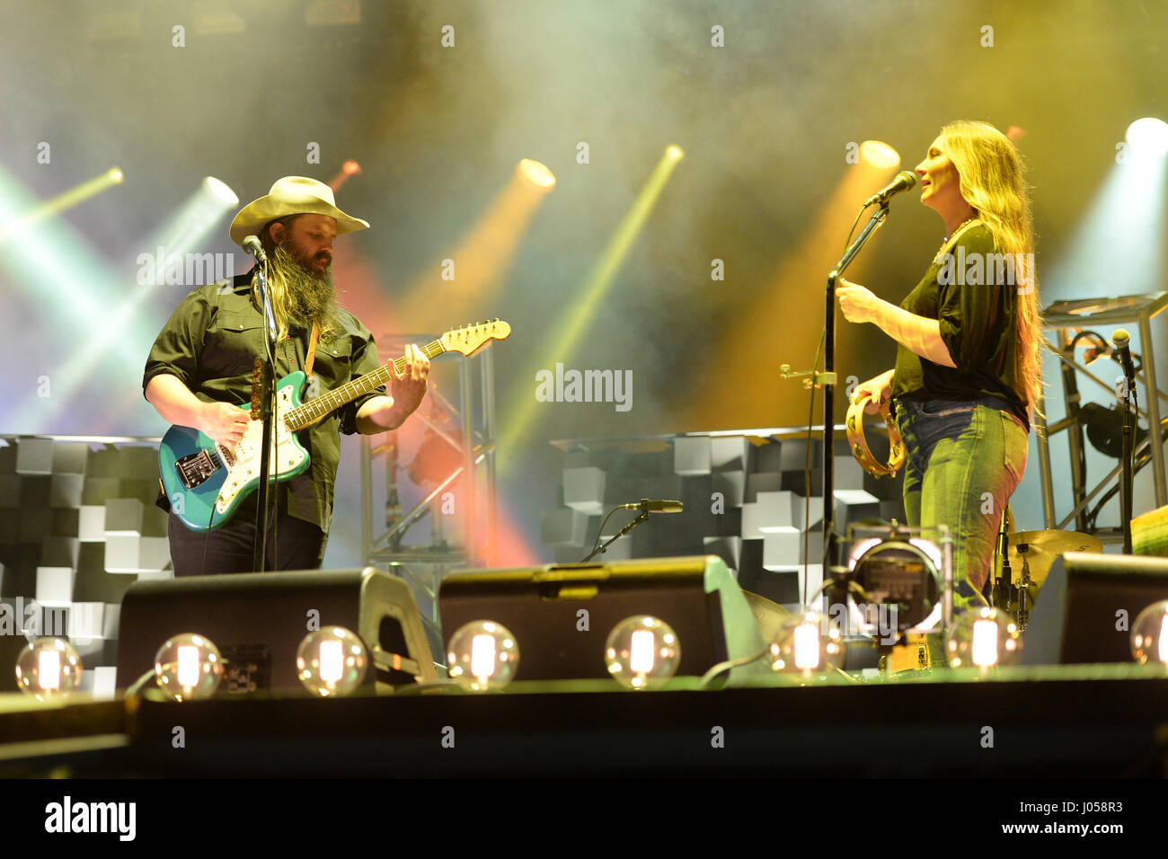 FORT LAUDERDALE FL - APRIL 08: Chris Stapleton and Morgane Stapleton ...