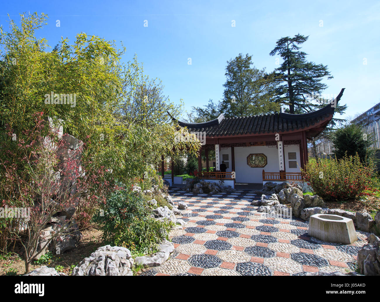 Suzhou gardens in gusu hi-res stock photography and images - Alamy