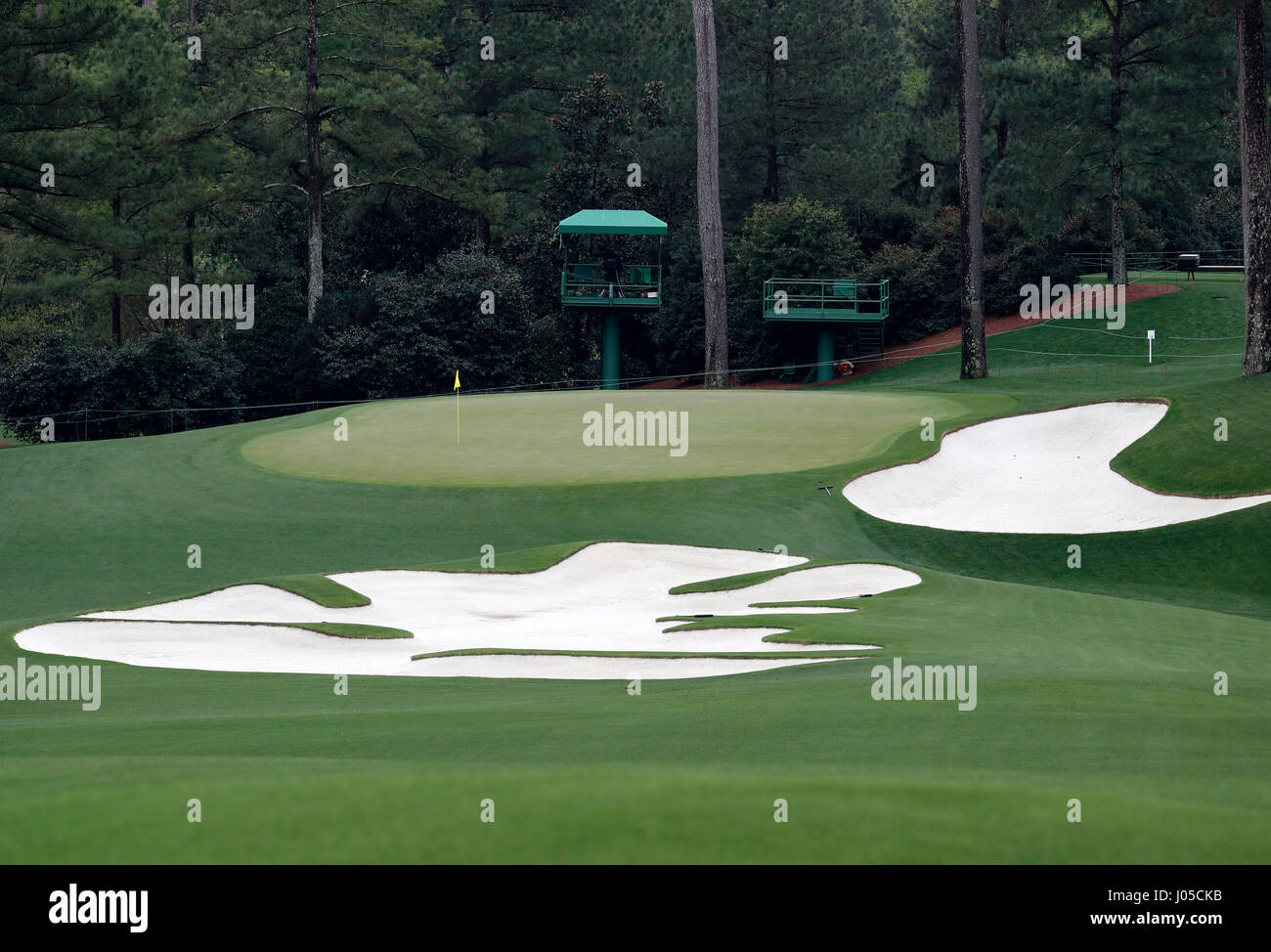Augusta masters first hole general hi-res stock photography and images ...