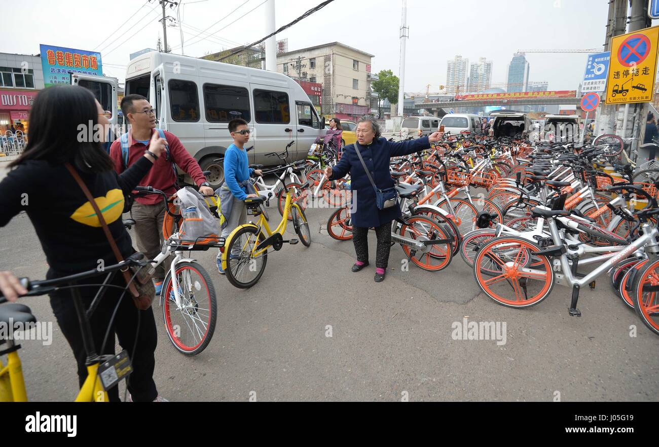 Chinese bikers hi-res stock photography and images - Alamy