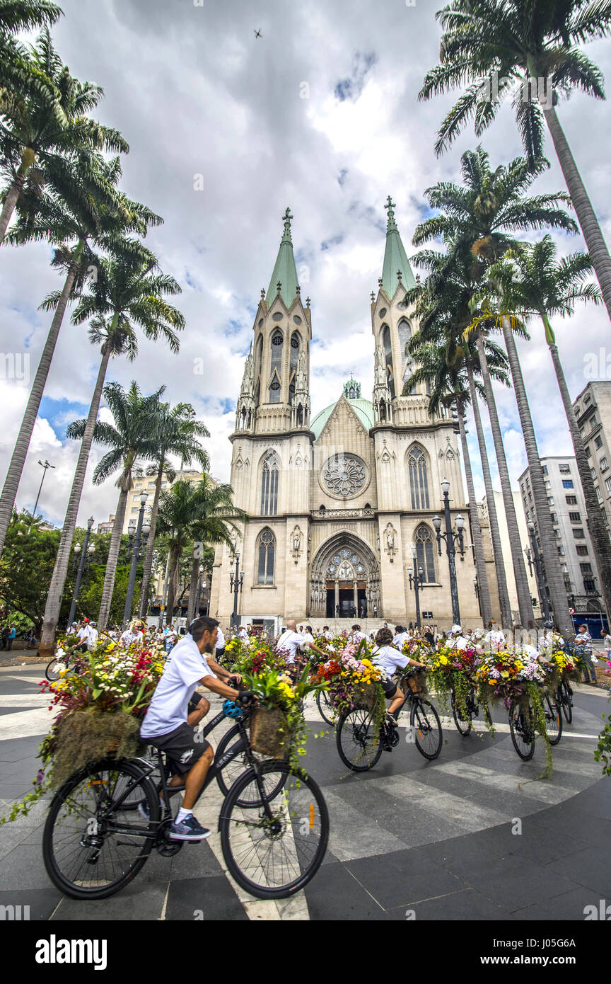 Azuma house hi-res stock photography and images - Alamy